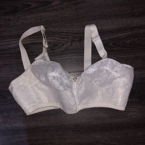 Jeunique - Poshmark